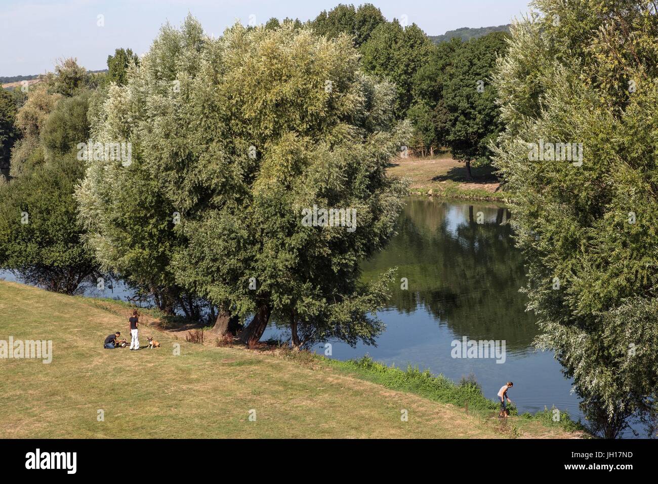 THE ROYAL VALLEY OF THE EURE,FRANCE Stock Photo - Alamy