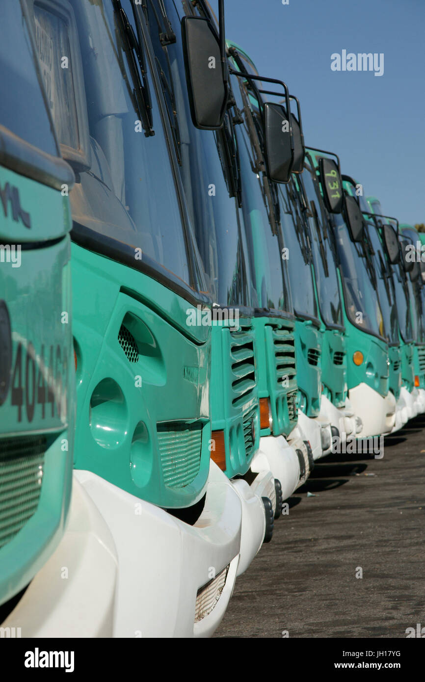 Bus parking hi-res stock photography and images - Alamy