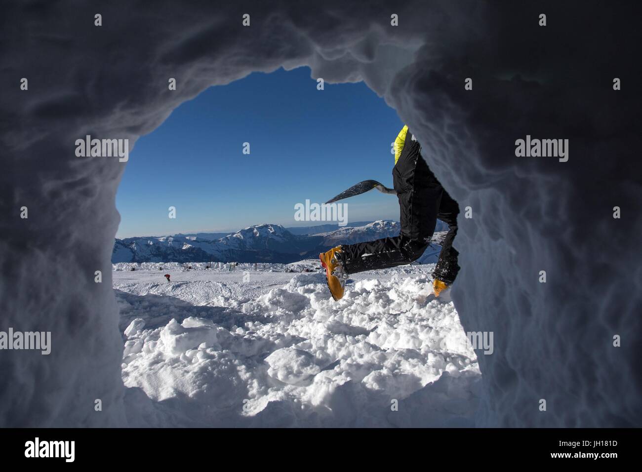 Mountain rescue station hi-res stock photography and images - Alamy