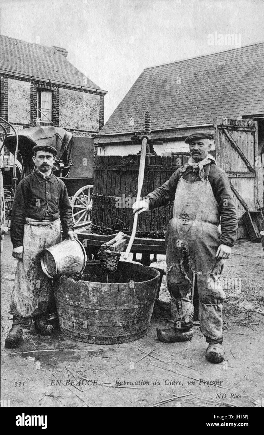 COLLECTION OF OLD POSTCARDS Stock Photo - Alamy