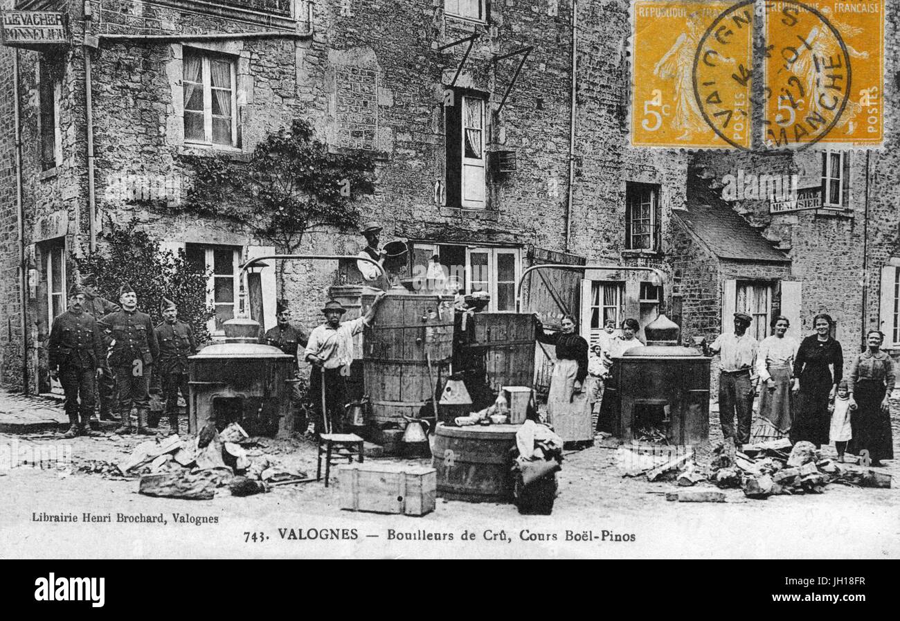 COLLECTION OF OLD POSTCARDS Stock Photo - Alamy