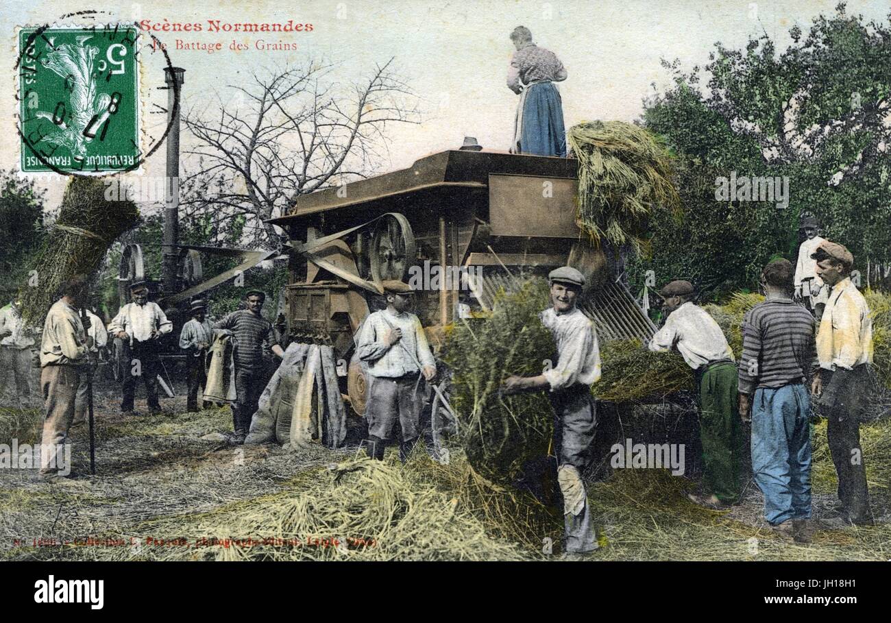COLLECTION OF OLD POSTCARDS Stock Photo - Alamy
