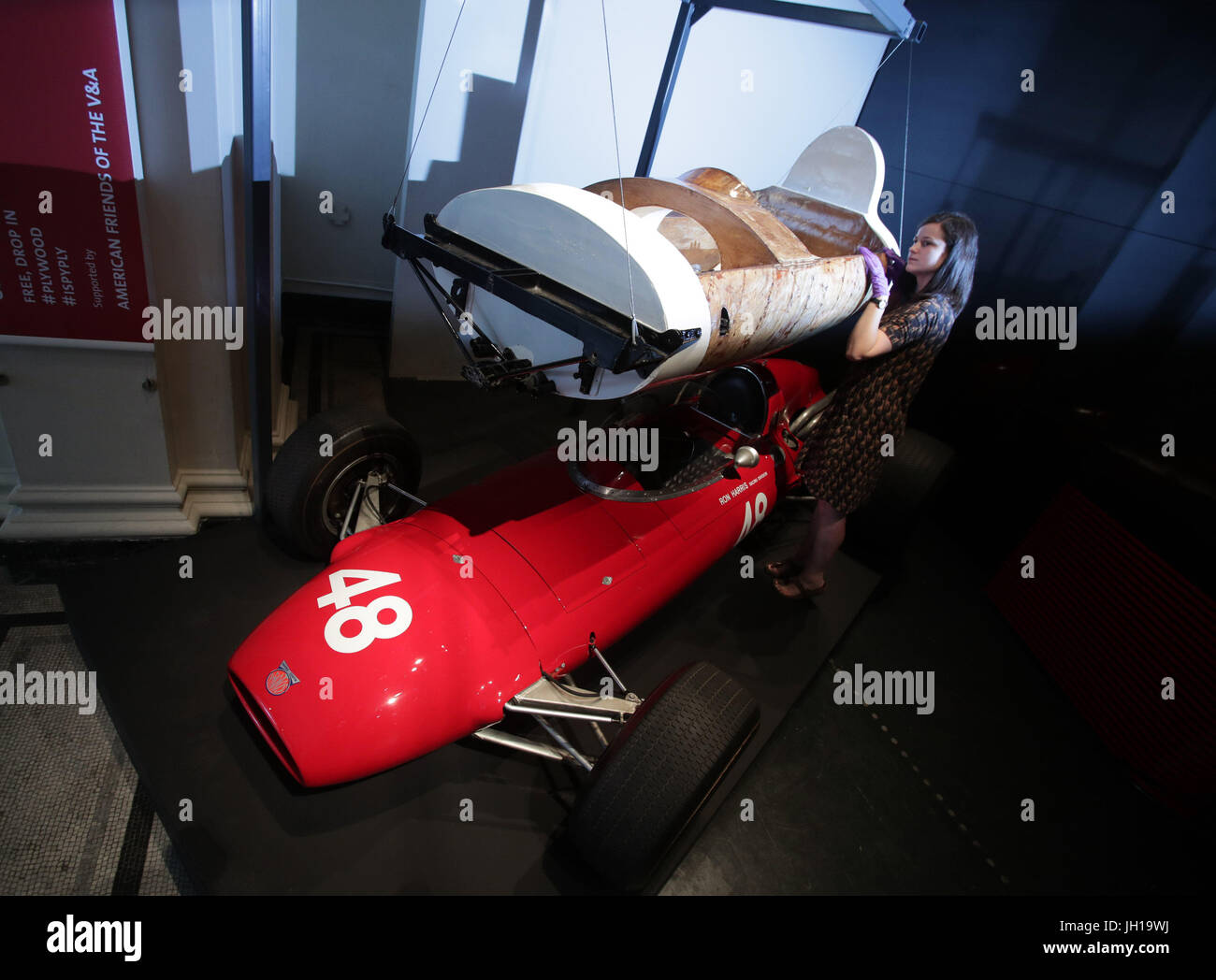 Plywood car body hi-res stock photography and images - Alamy