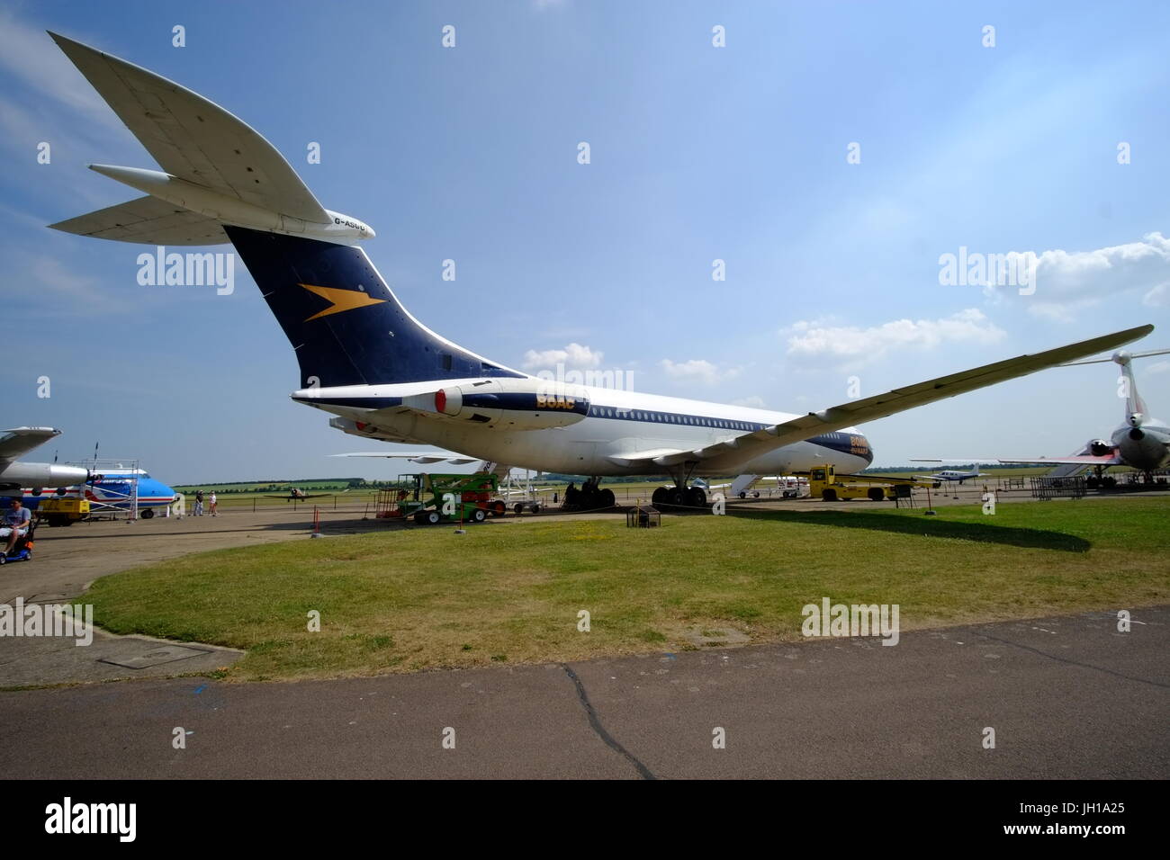 Vickers super vc10 jet airliner g asgc on display at duxford hi-res ...