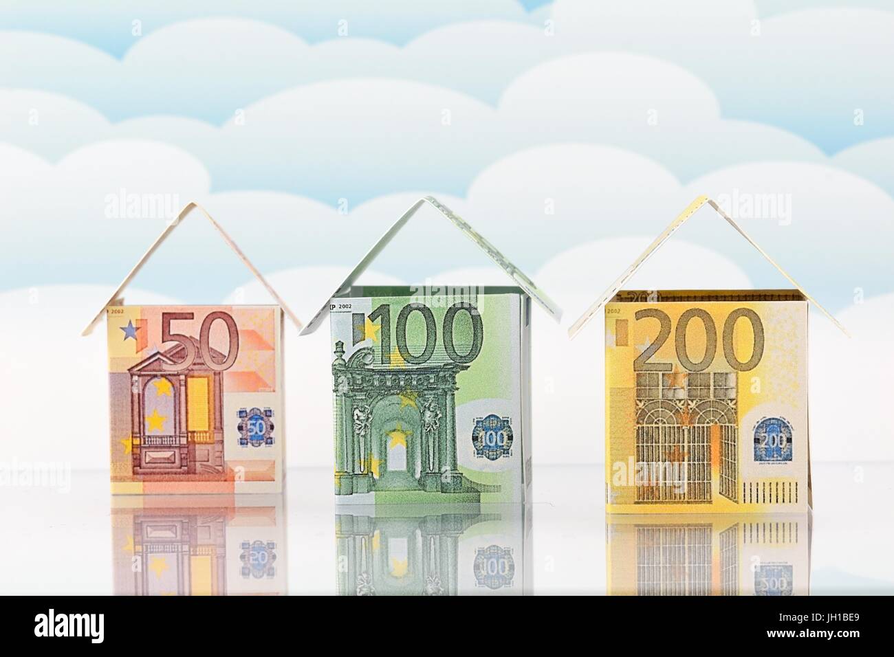 Real estate property value hi-res stock photography and images - Alamy