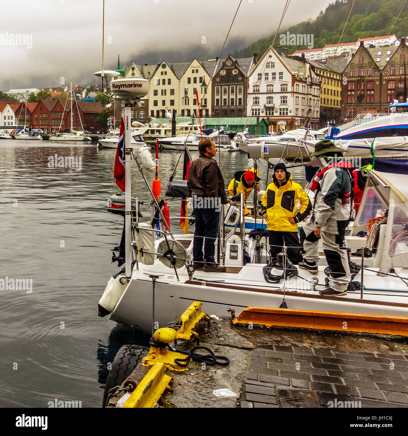 Preparing for sea hi-res stock photography and images - Alamy