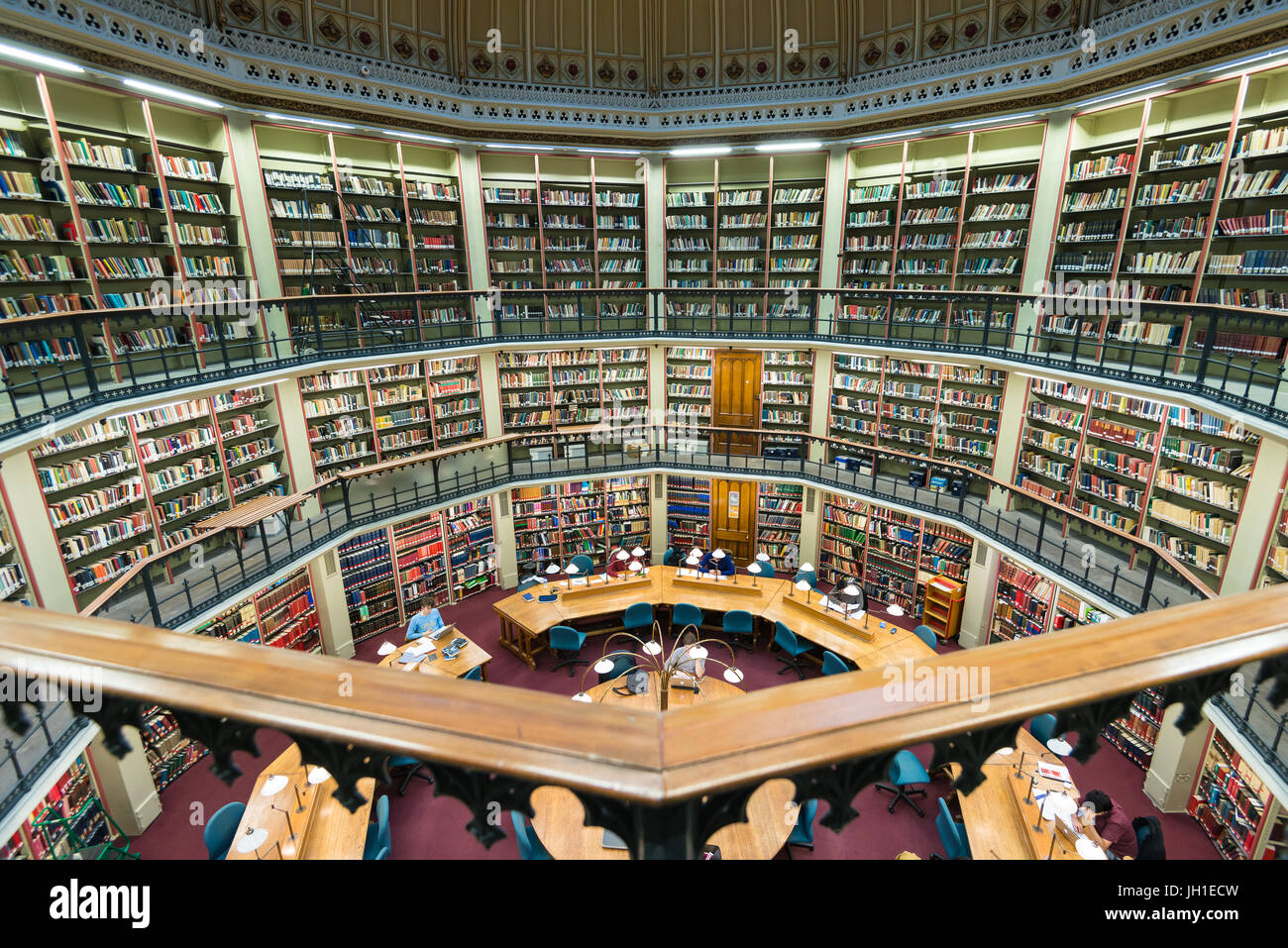 King's College London Library Stock Photos & King's College London ...
