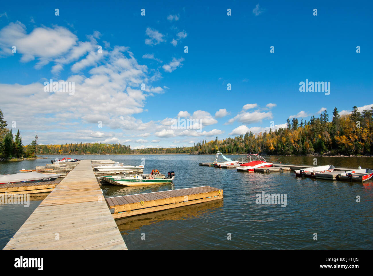 Caddy lake whiteshell provincial park hi-res stock photography and ...