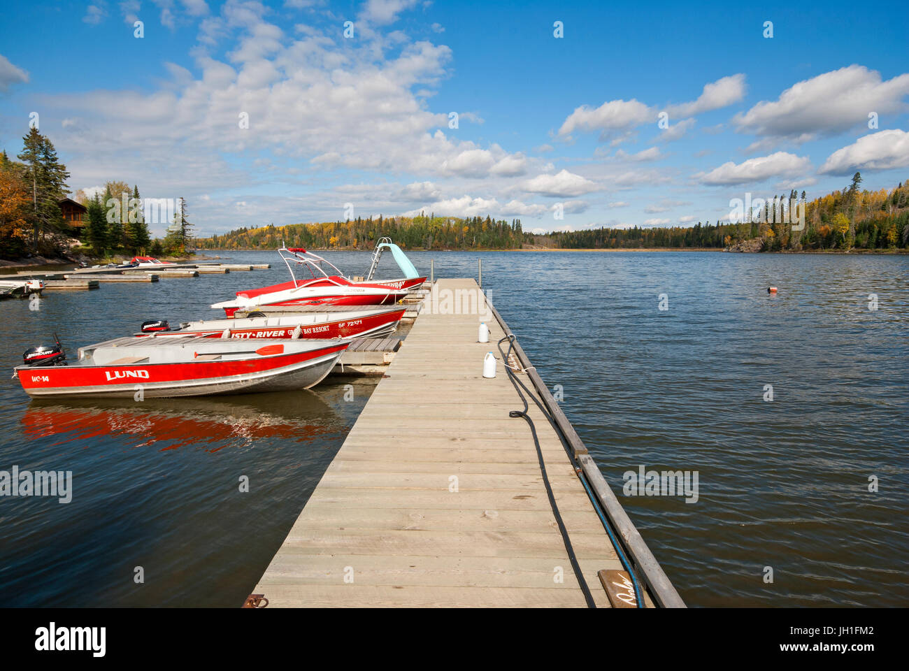 Caddy lake whiteshell provincial park hi-res stock photography and ...