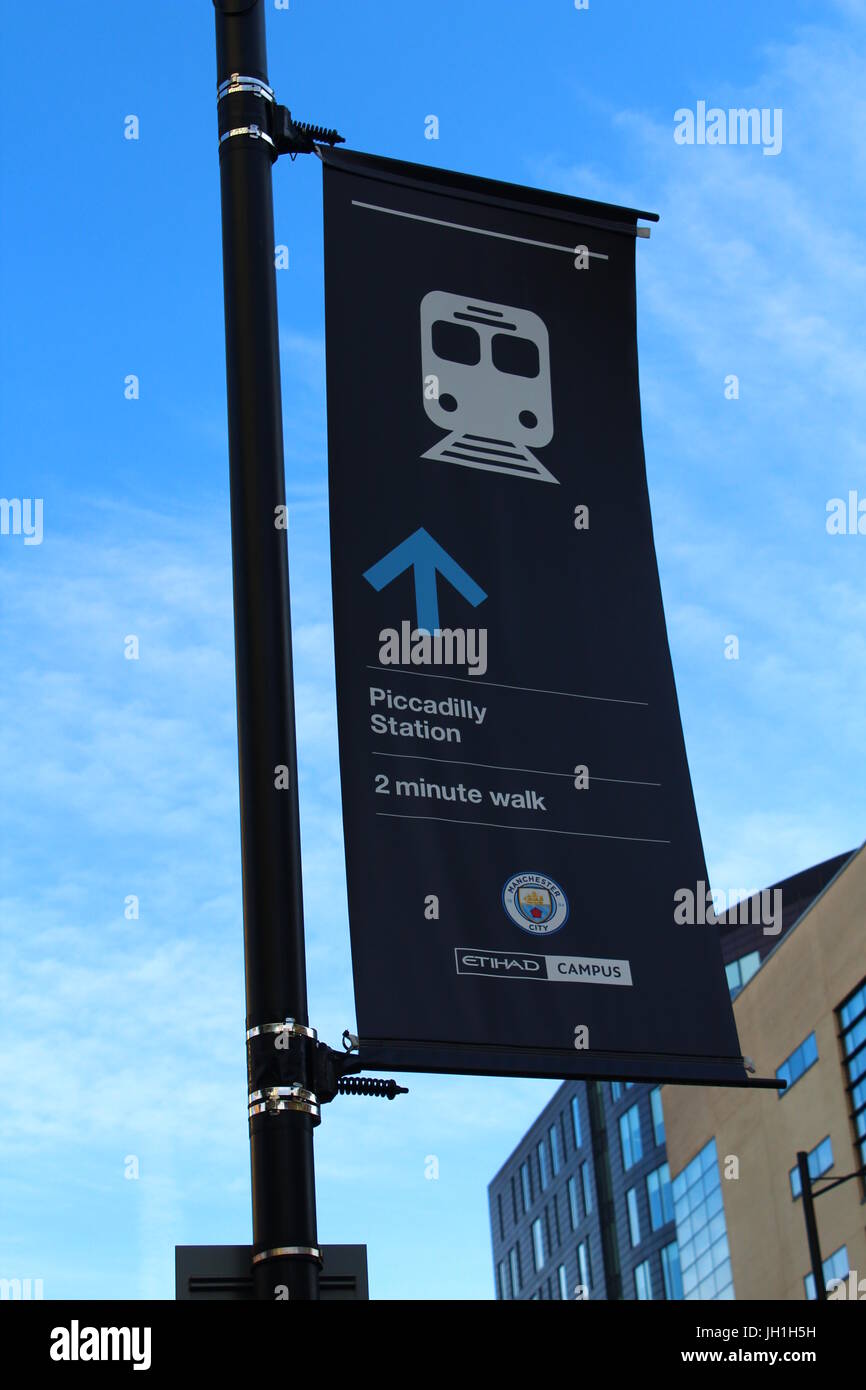 Manchester city football club sign hi-res stock photography and images ...