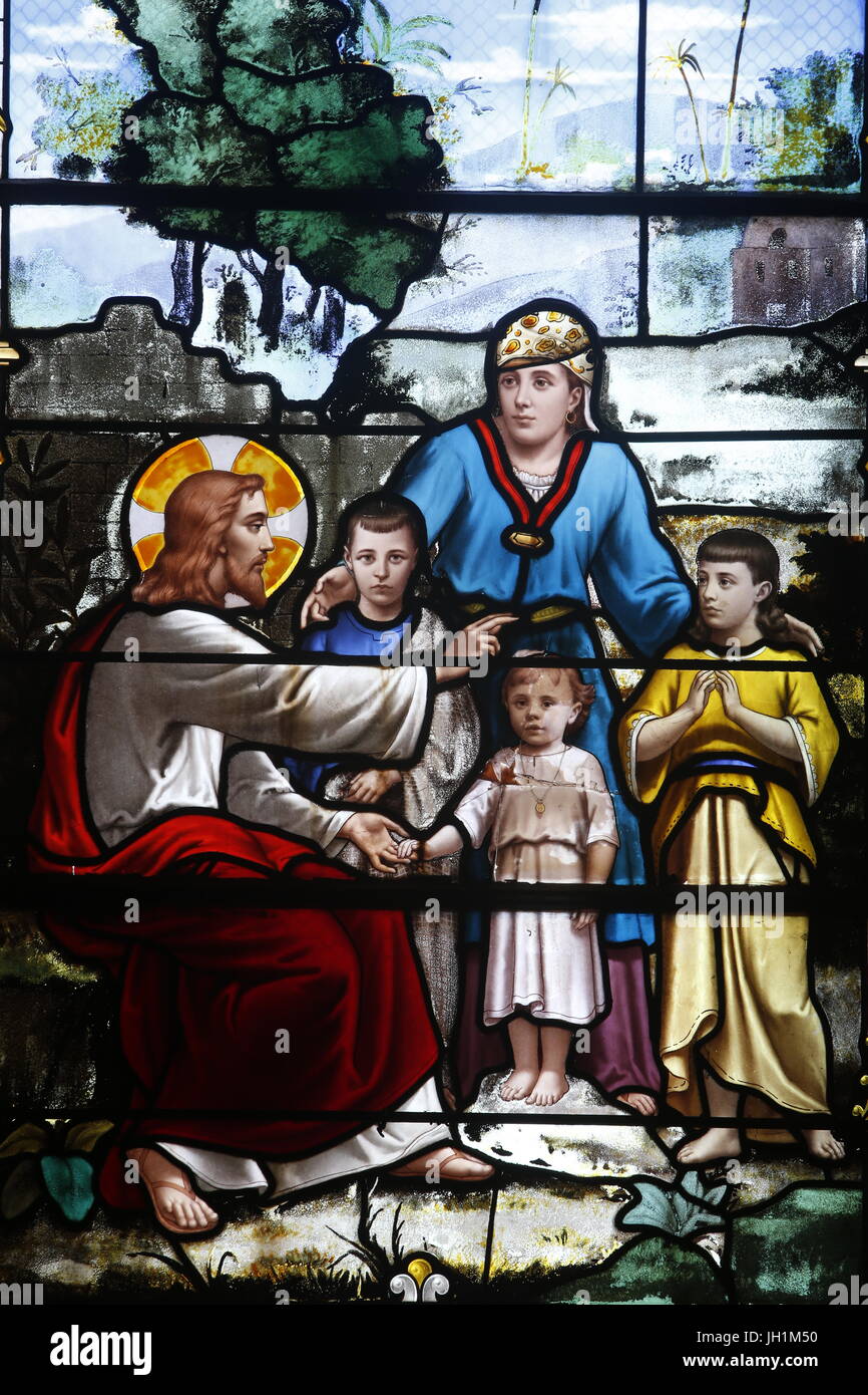 Jesus children stained glass hi-res stock photography and images - Alamy