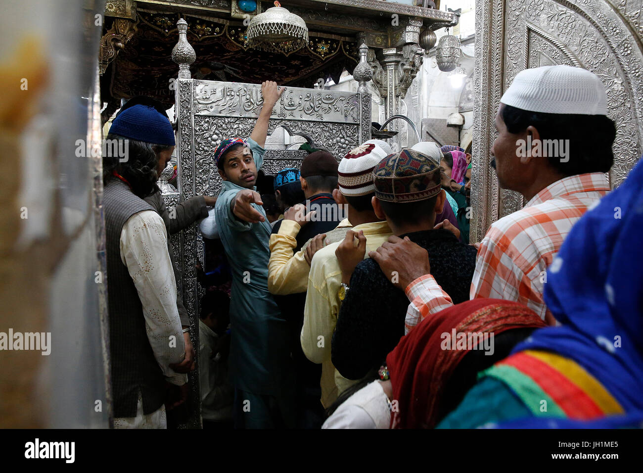 Ajmer Sharif dargah, Rajasthan. Tomb of Moinuddin Chishti, main shrine ...