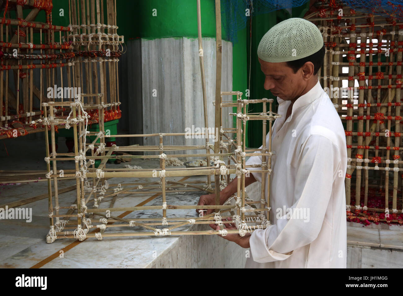 Sharif dargah hi-res stock photography and images - Alamy