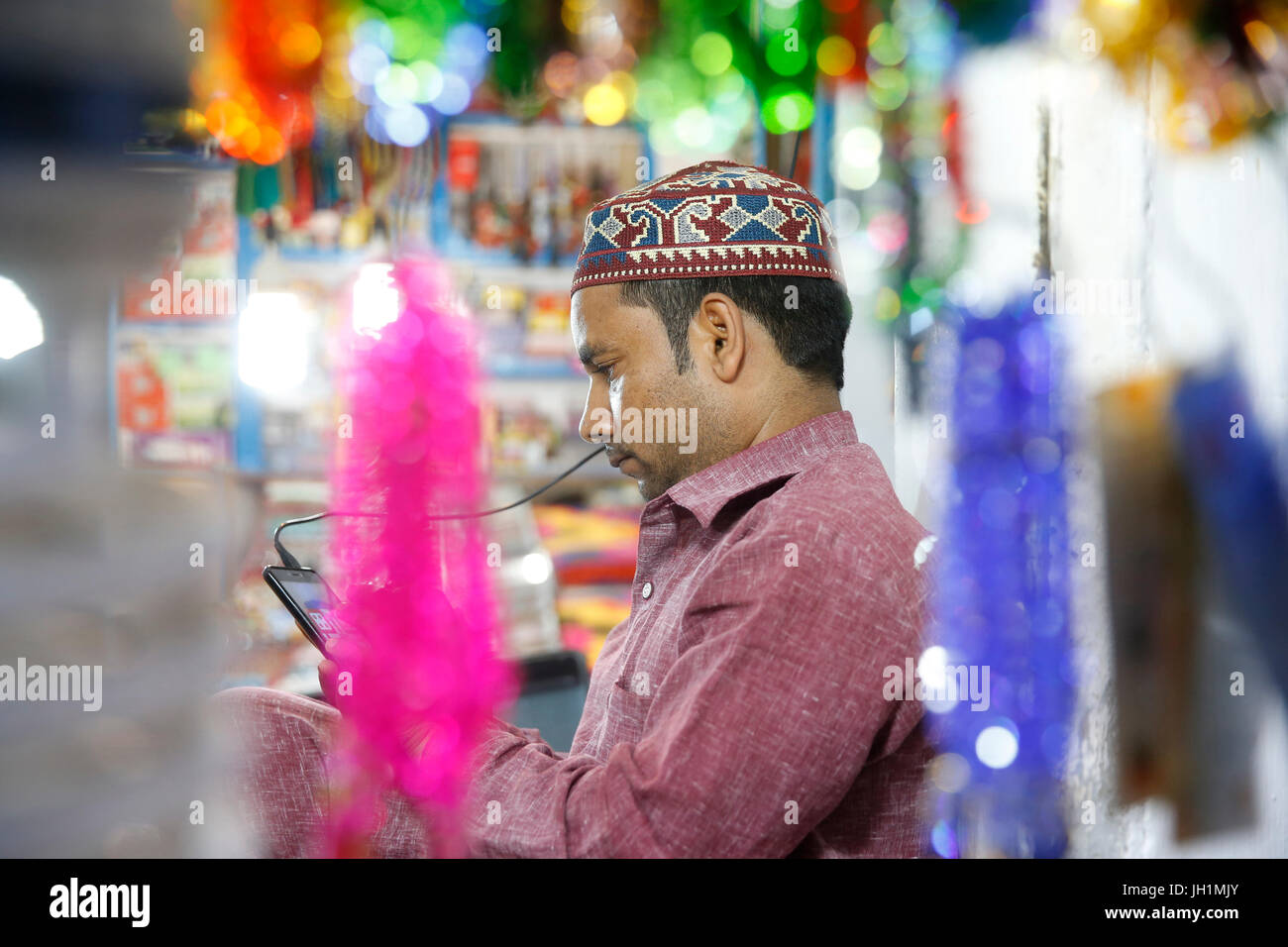 Shopkeeper outside Ajmer Sharif dargah, Rajasthan. India Stock Photo ...