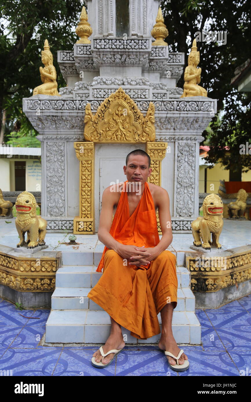 Monk in a Khmer pagoda. Cambodia Stock Photo - Alamy