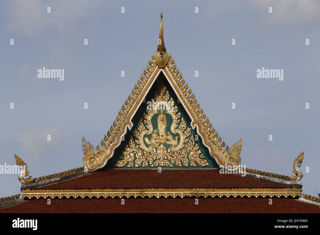 Pagoda roof hi-res stock photography and images - Alamy