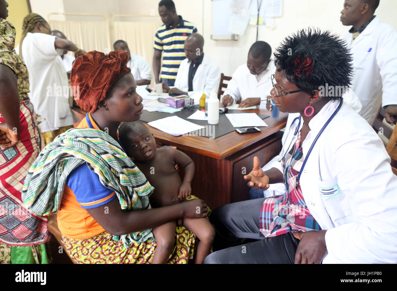 Sick people africa hi-res stock photography and images - Alamy