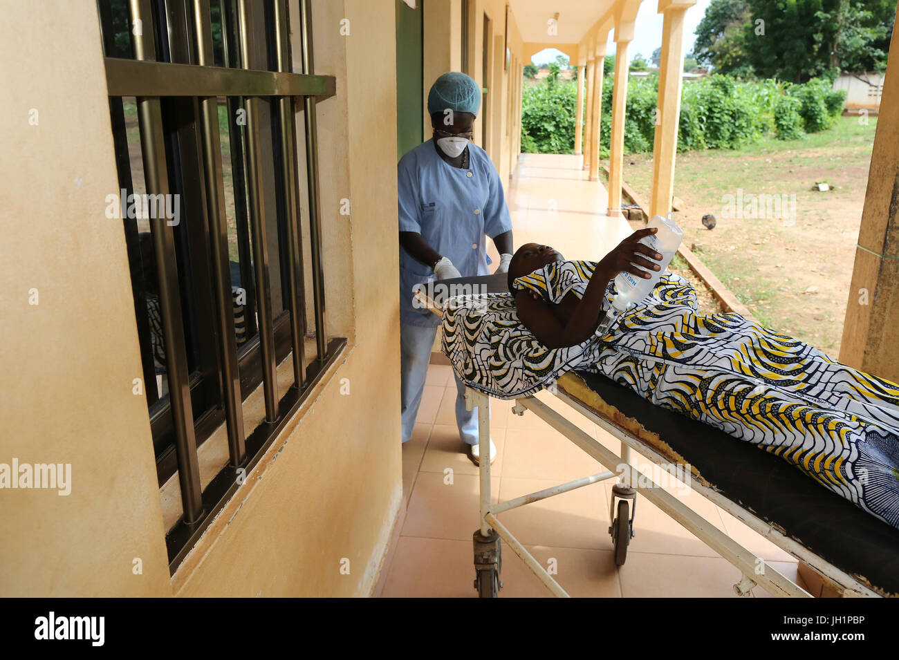 Hopital afrique hi-res stock photography and images - Alamy