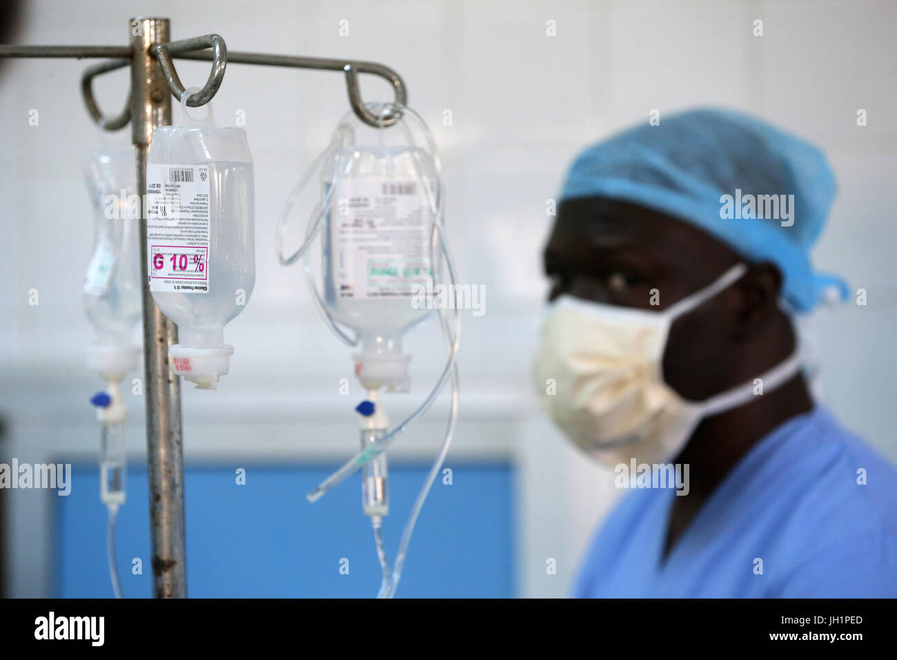 Glucose drip hi-res stock photography and images - Alamy