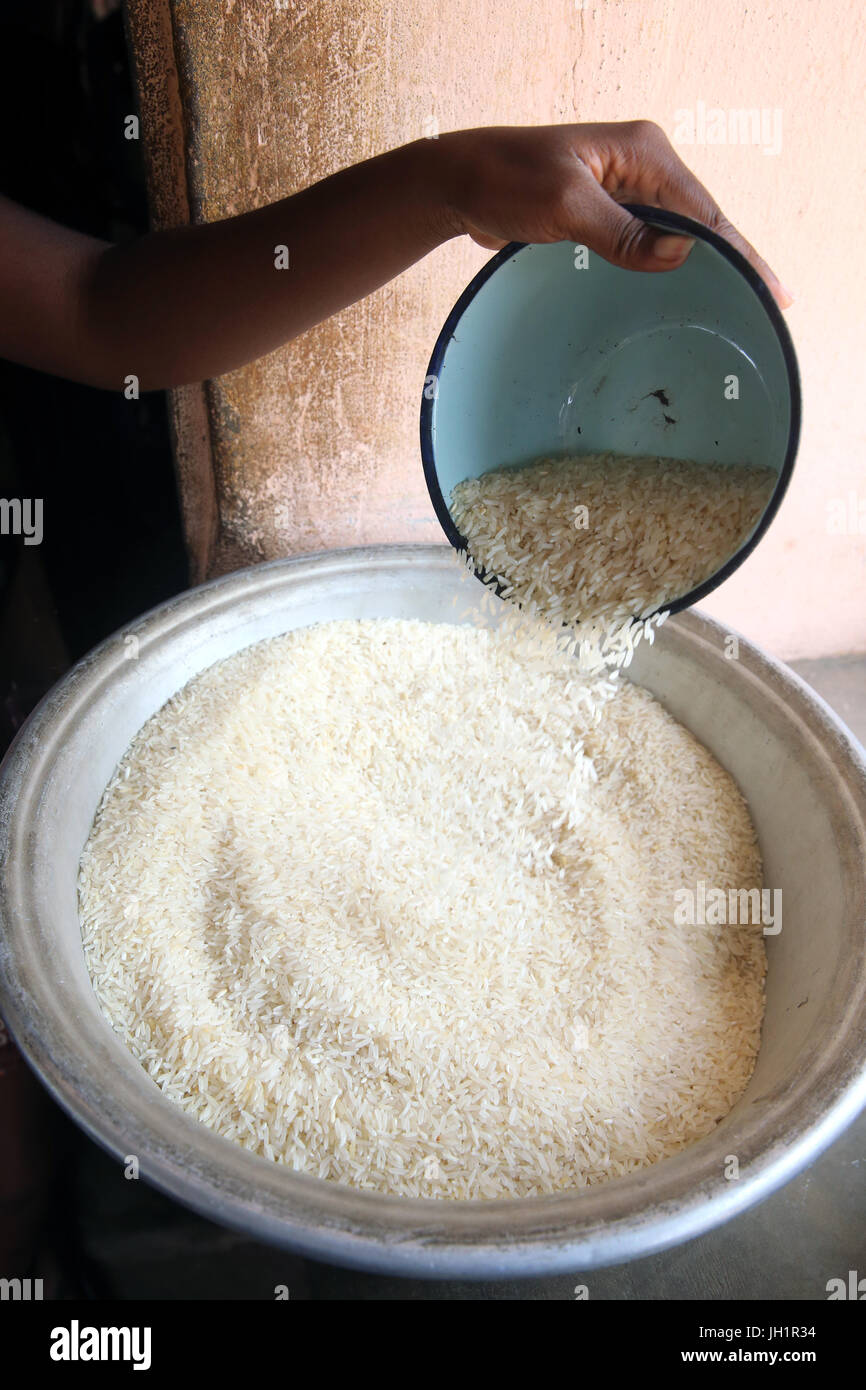 African market. Rice for sale. Lome. Togo Stock Photo - Alamy
