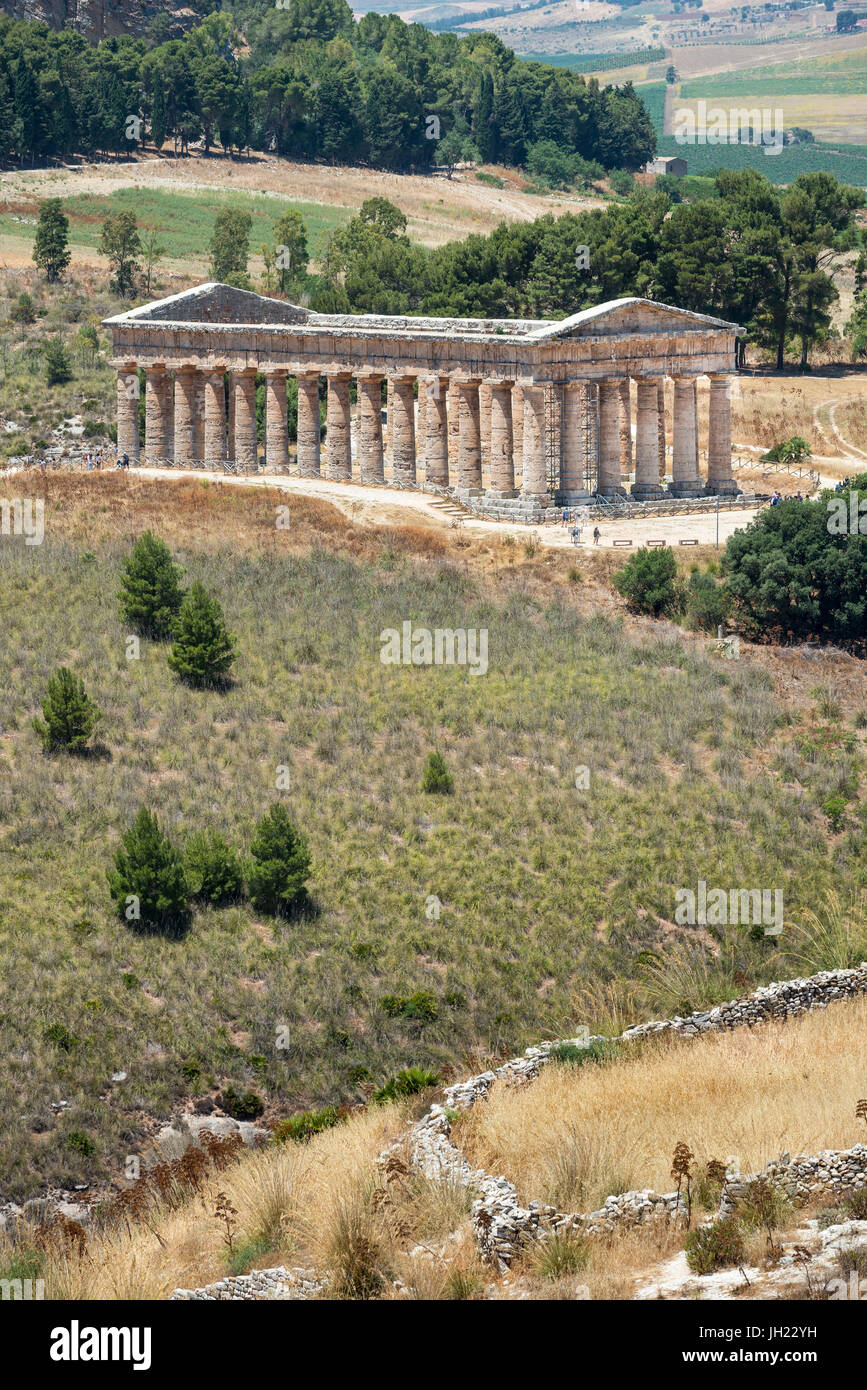 Famous ancient greek doric temple hi-res stock photography and images ...