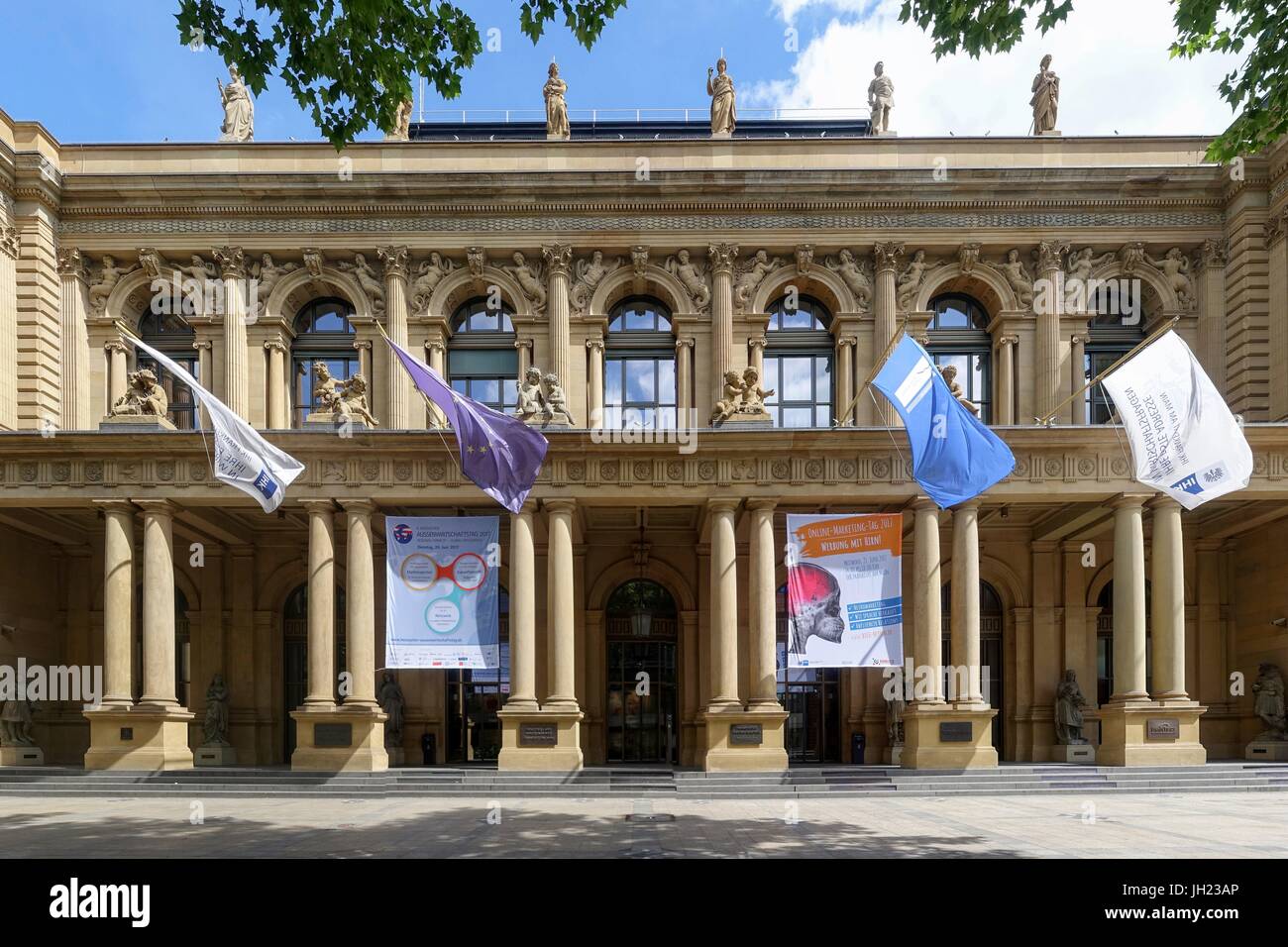Germany: Fontal view of Frankfurt Stock Exchange. Photo from 18. June ...
