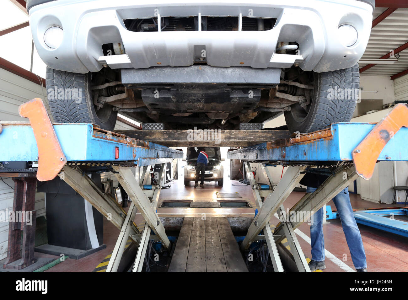 Technical check hi-res stock photography and images - Alamy