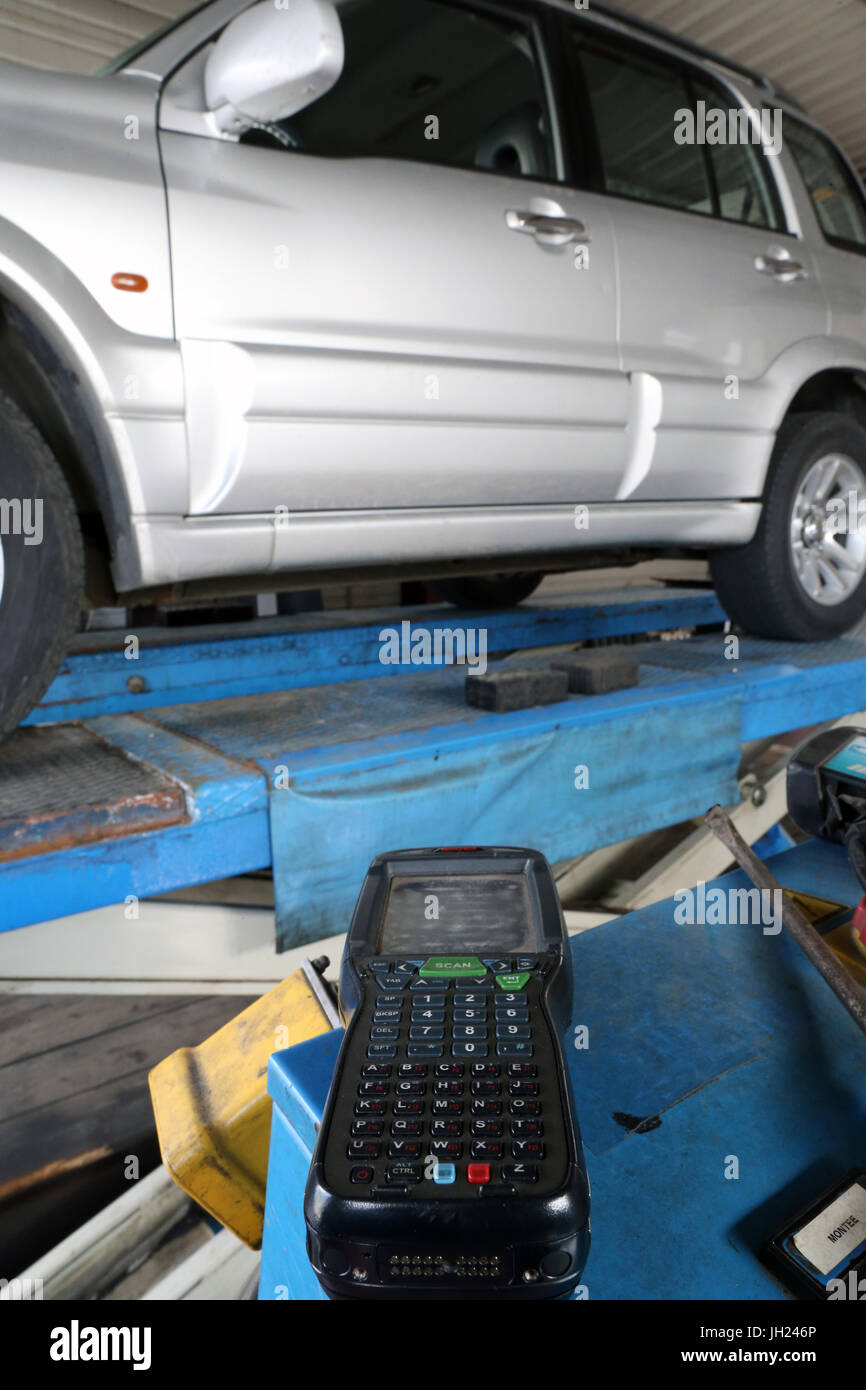 Vehicle test (compulsory technical check). France Stock Photo - Alamy