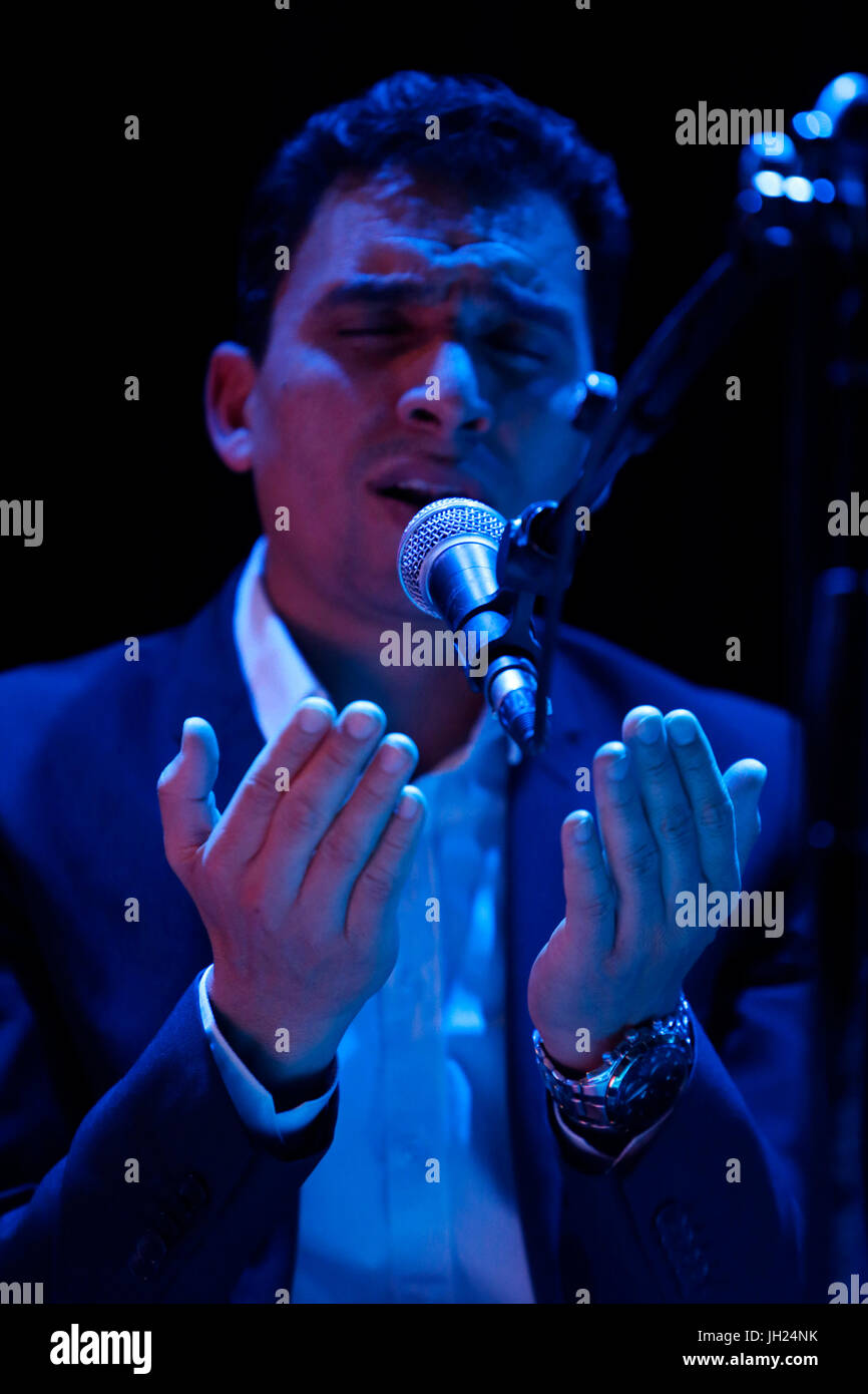 Sufi muslim singing. France Stock Photo - Alamy