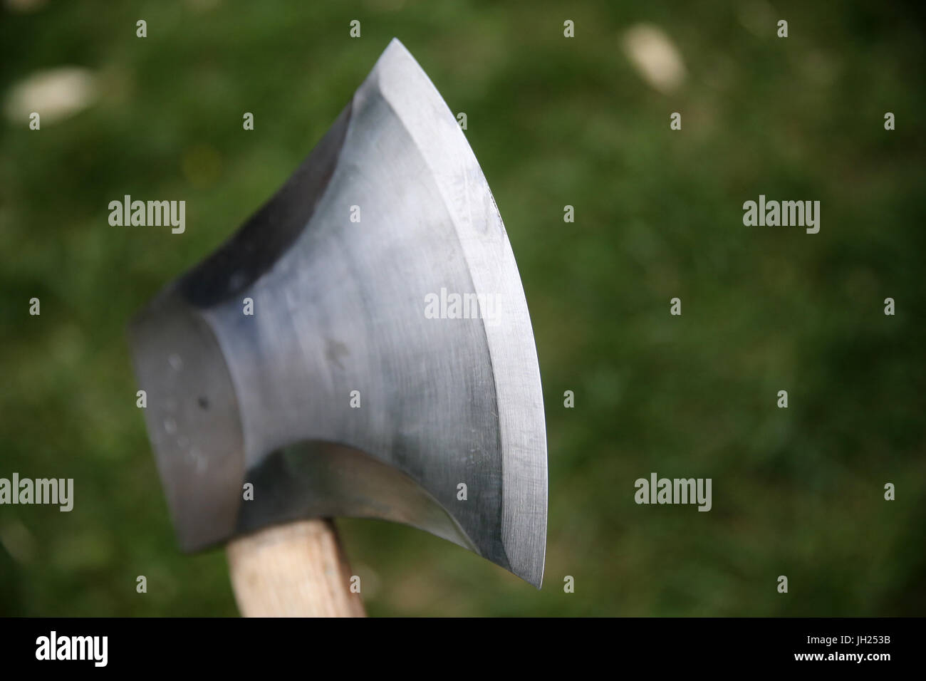 Axe head hi-res stock photography and images - Alamy