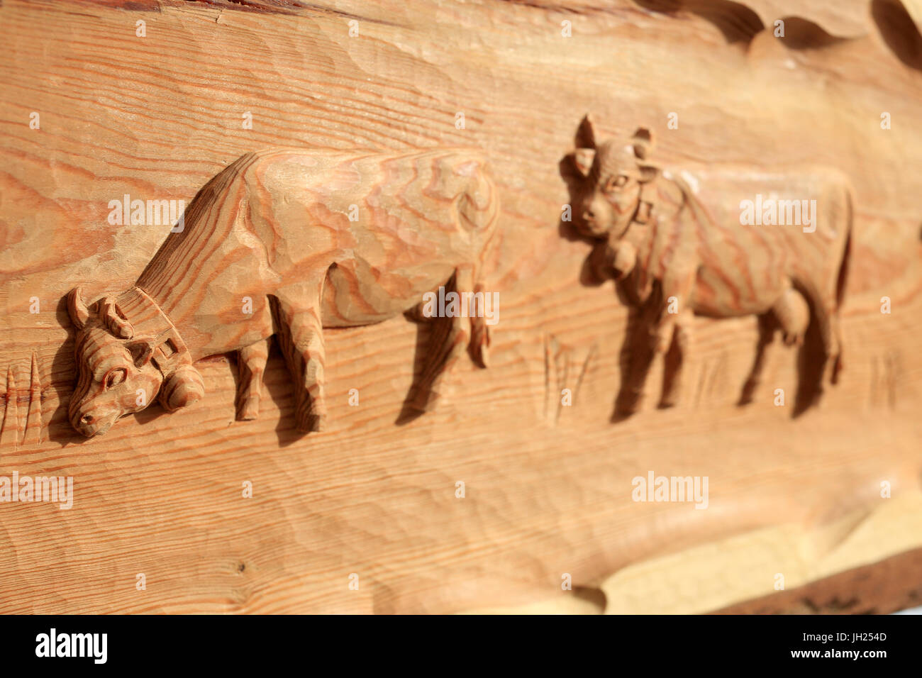 French Alps. Wood carving cows. France Stock Photo - Alamy