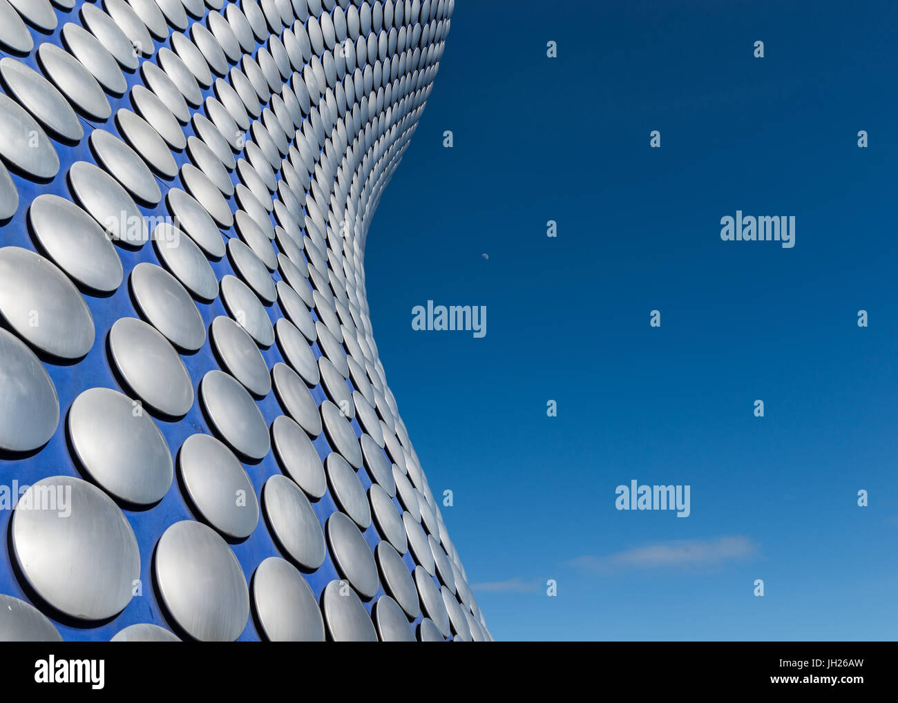 Aluminium in architecture hi-res stock photography and images - Alamy