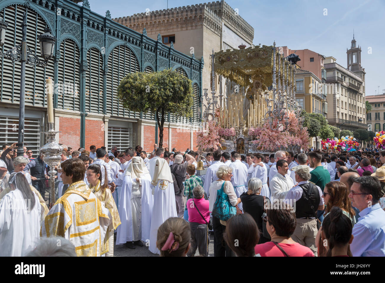 Spanish parade float hi-res stock photography and images - Alamy