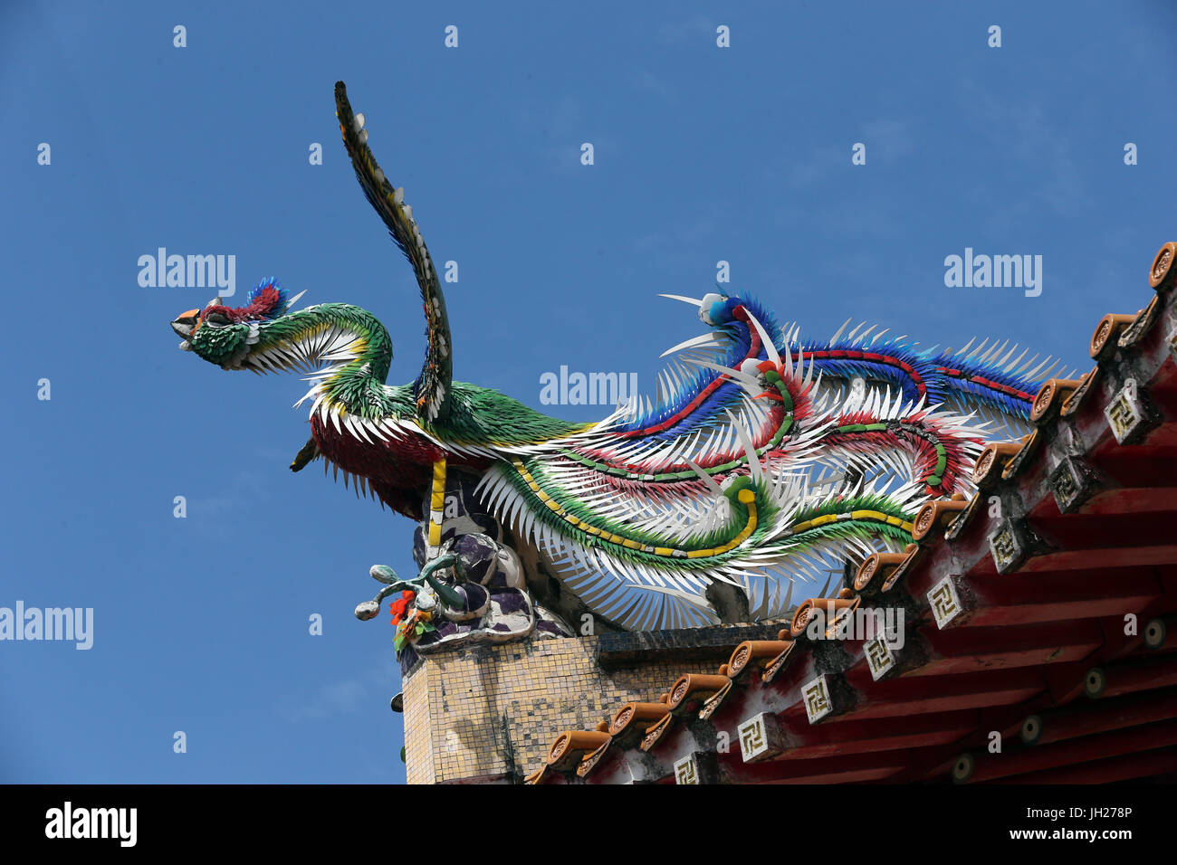 Kong Meng San Phor Kark See Monastery. Phoenix. Singapore Stock Photo ...