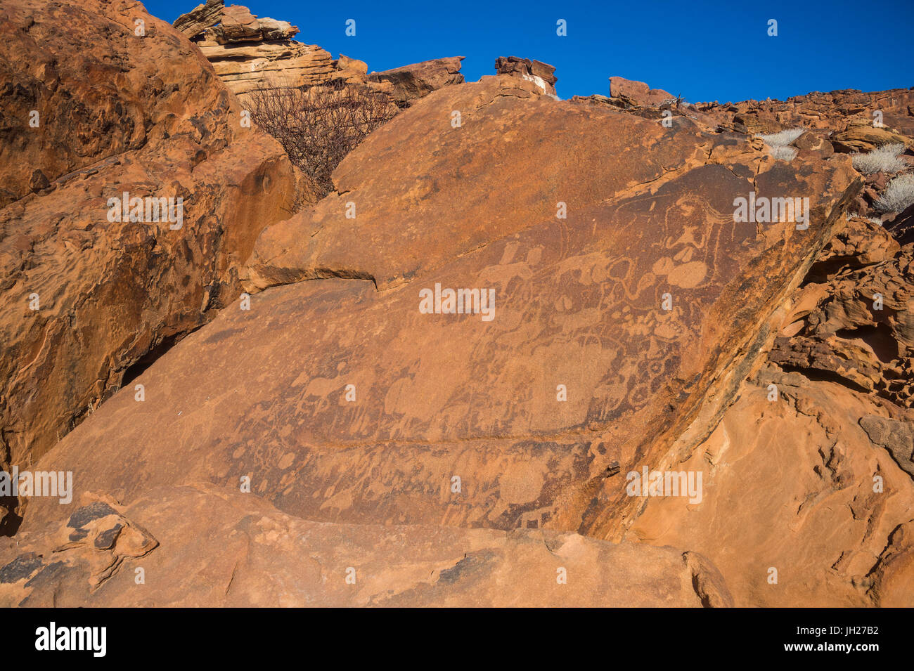 Rock formation twyfelfontein namibia hi-res stock photography and ...