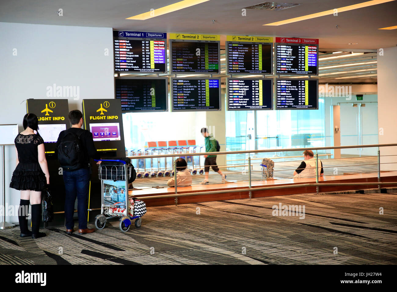 Singapore Changi Airport. Flight info. Departures Stock Photo - Alamy