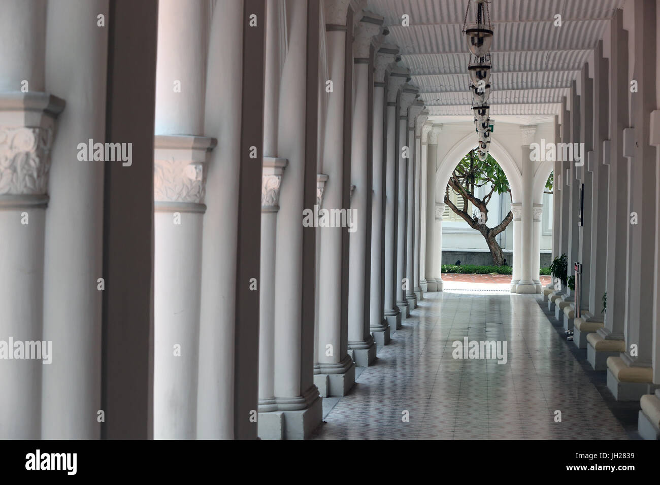 Chijmes. The columns of the Chapel. Singapore Stock Photo - Alamy