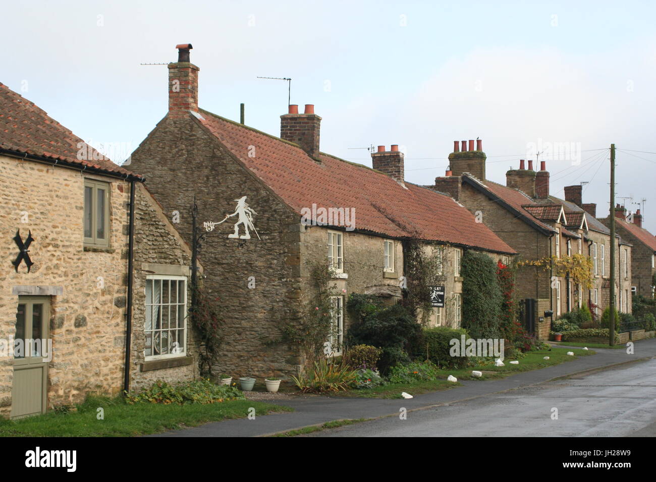 Angleterre village cottages hi-res stock photography and images - Alamy