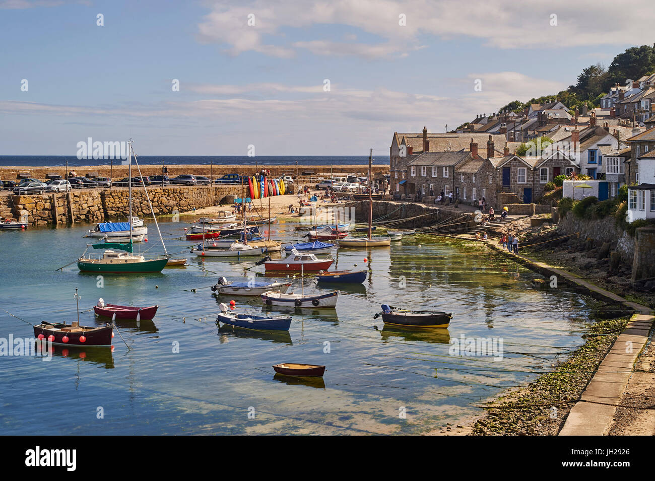 Mid cornwall hi-res stock photography and images - Alamy
