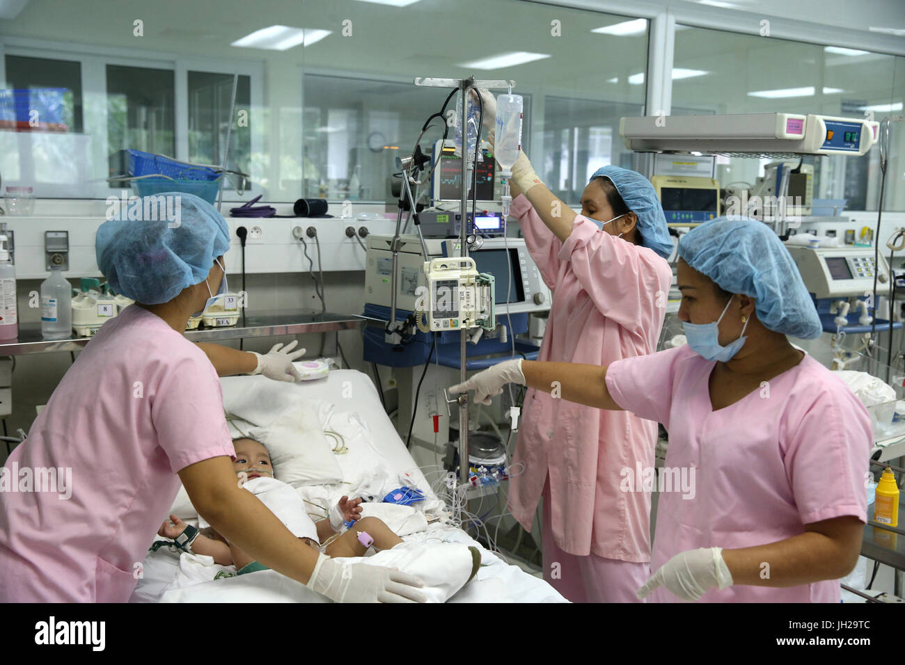 The Heart Institute offer high-quality care to Vietnamese patients ...