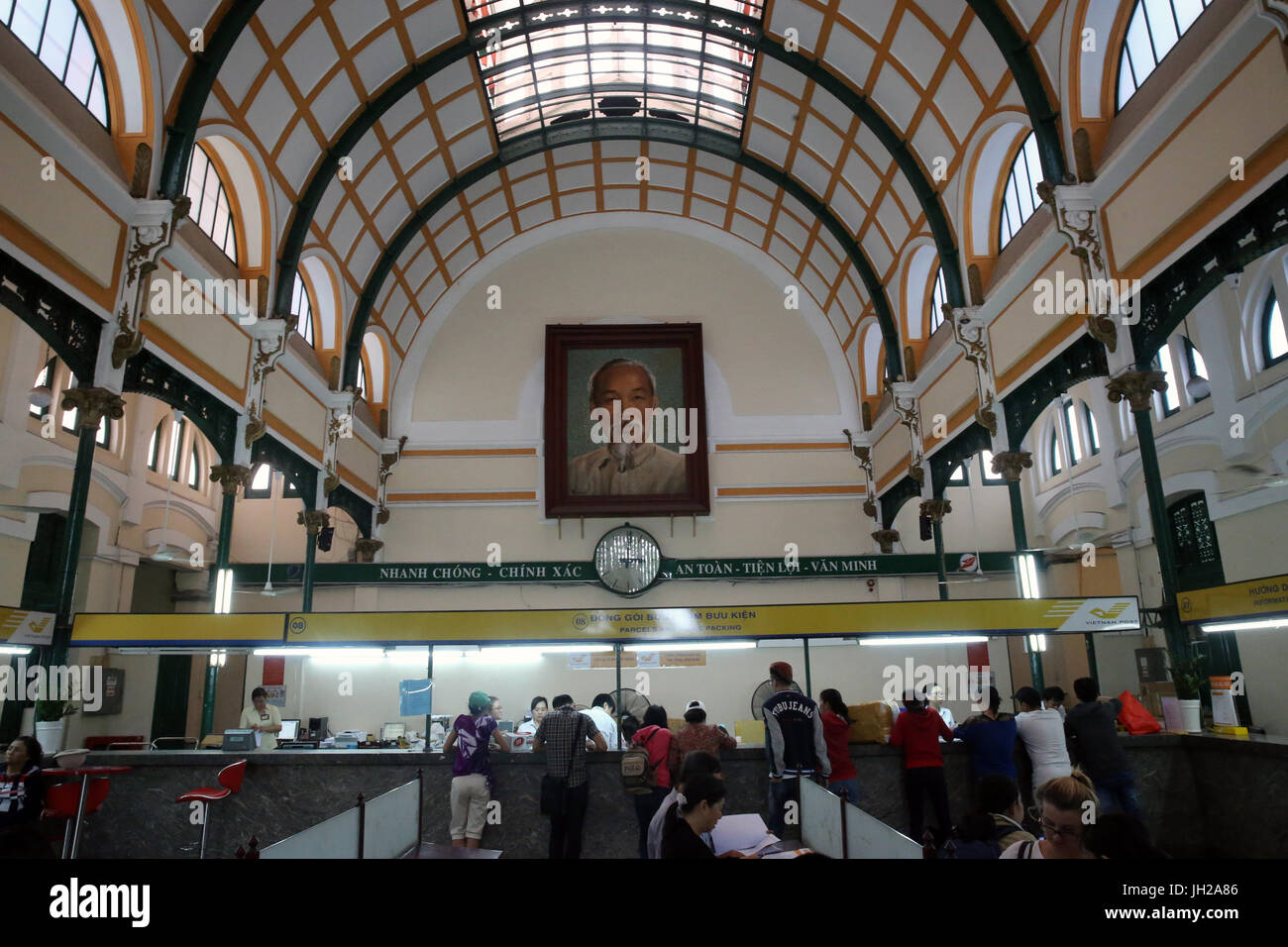 Poste building hi-res stock photography and images - Alamy