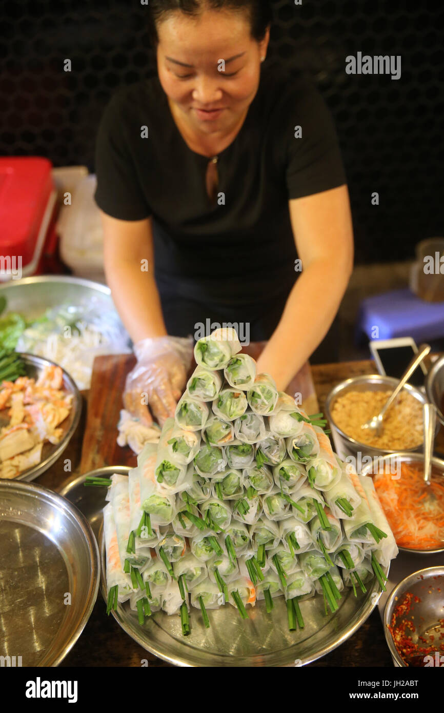 Vietnam spring rolls hi-res stock photography and images - Alamy