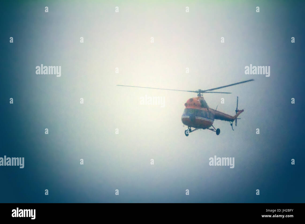 Flying in bad conditions hi-res stock photography and images - Alamy