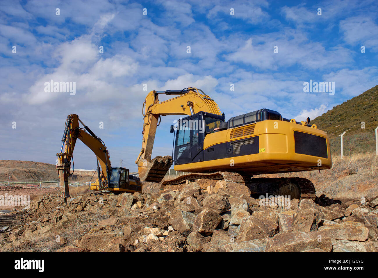 Bulldozer,Bulldozer in the process Stock Photo - Alamy