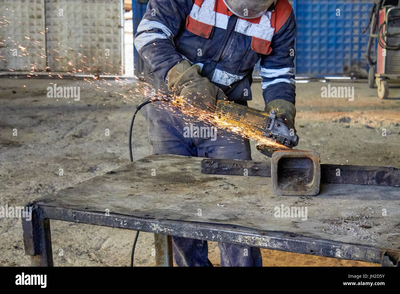 Metal grinding on steel spare hi-res stock photography and images - Alamy