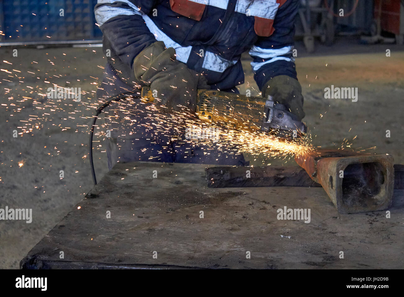 Metal grinding on steel spare hi-res stock photography and images - Alamy