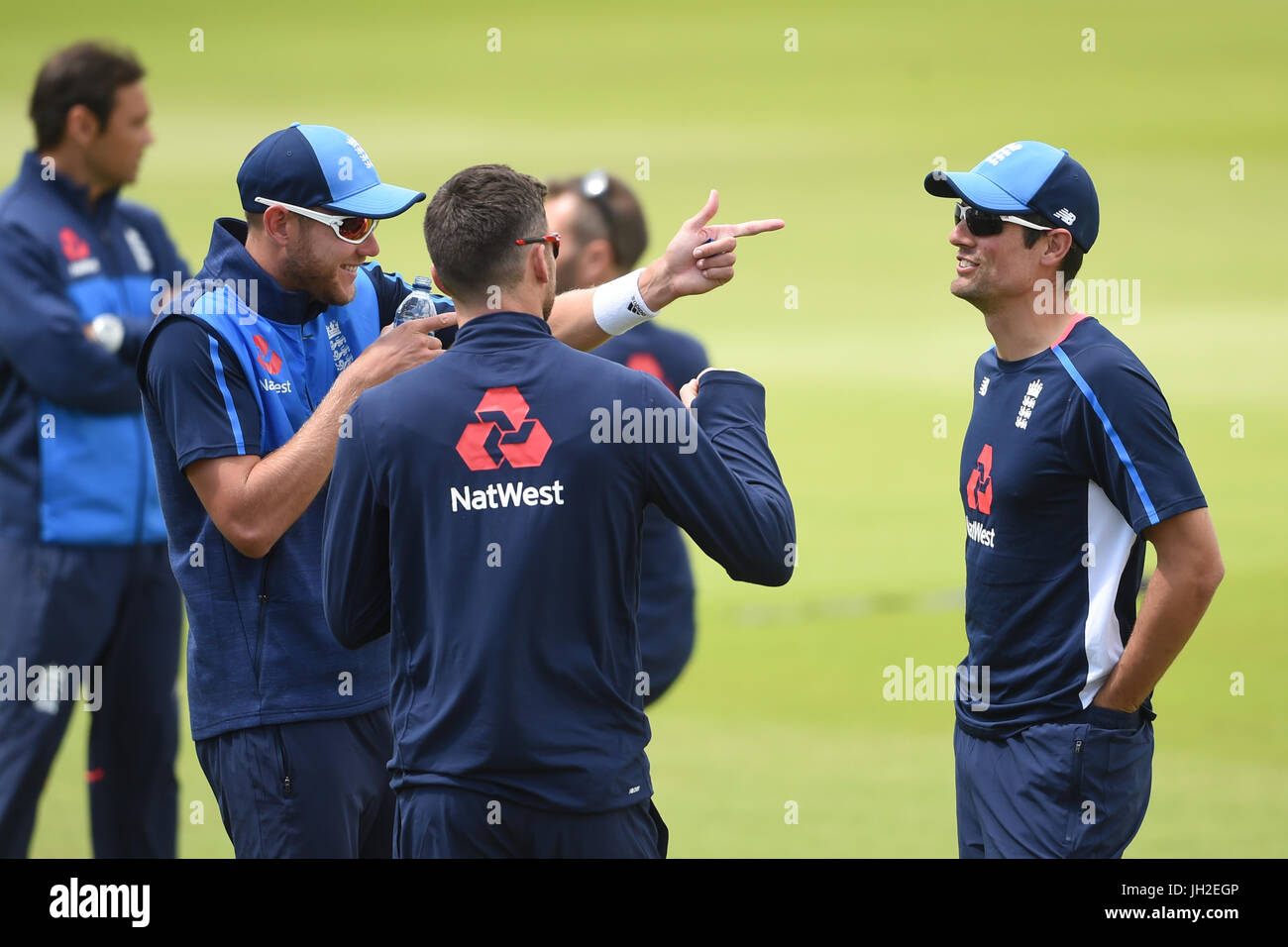 Stuart broad and james anderson hi-res stock photography and images - Alamy