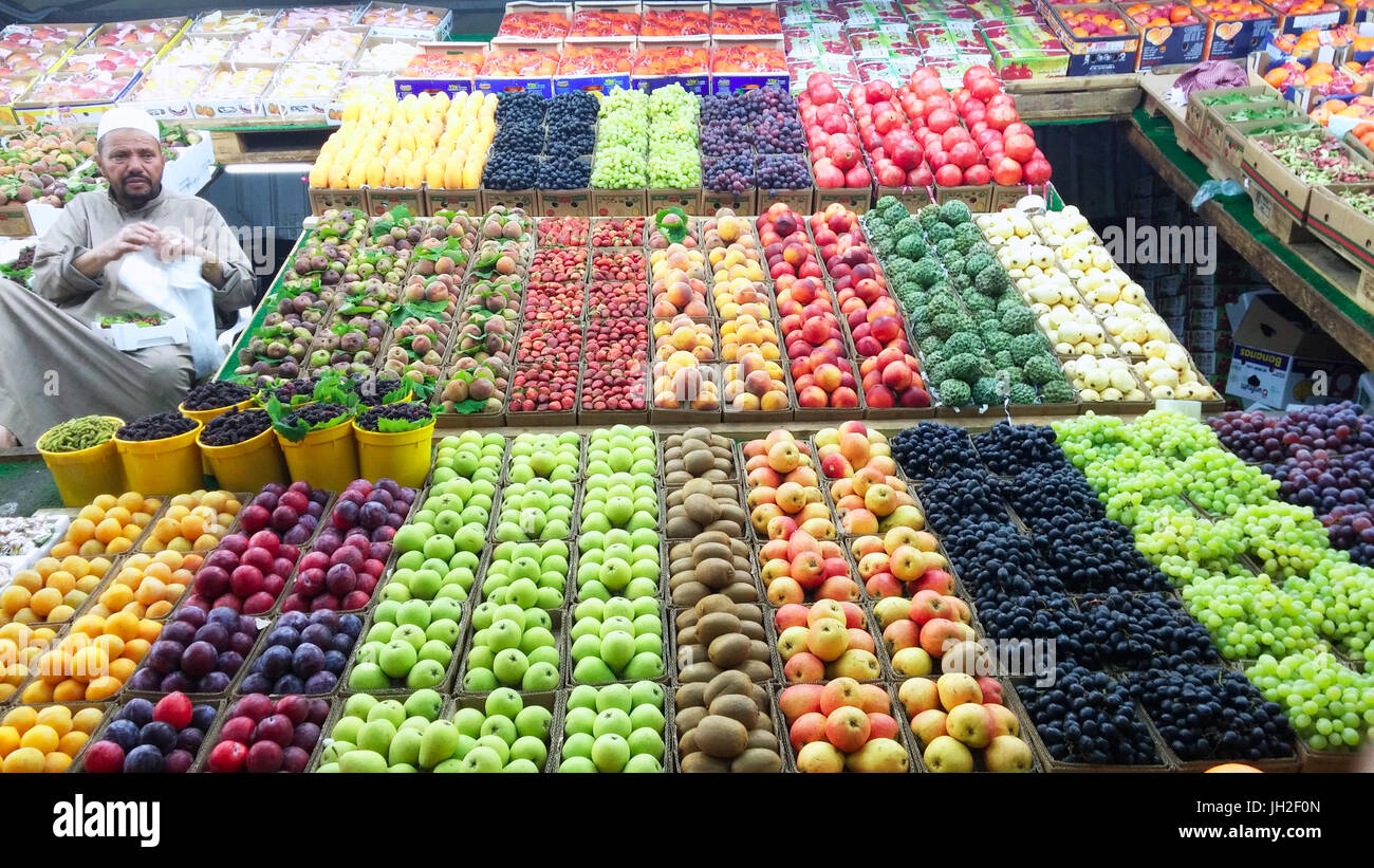 Saudi Arabia Fruit High Resolution Stock Photography and Images - Alamy