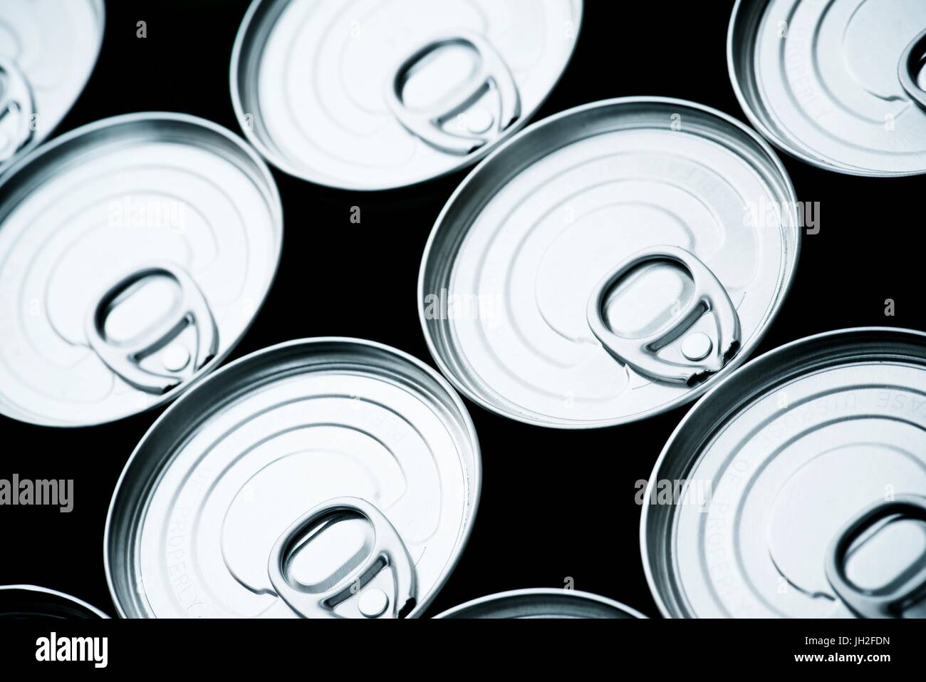 Closeup of a group of aluminium cans Stock Photo - Alamy