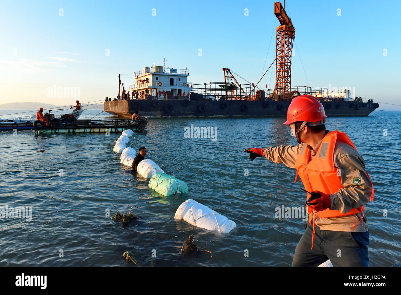 Cablecasting hi-res stock photography and images - Alamy